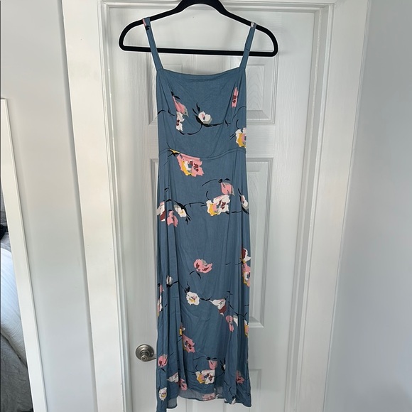 Urban Outfitters | Dresses | Vintage Midi Open Tie Back Flowy Floral ...